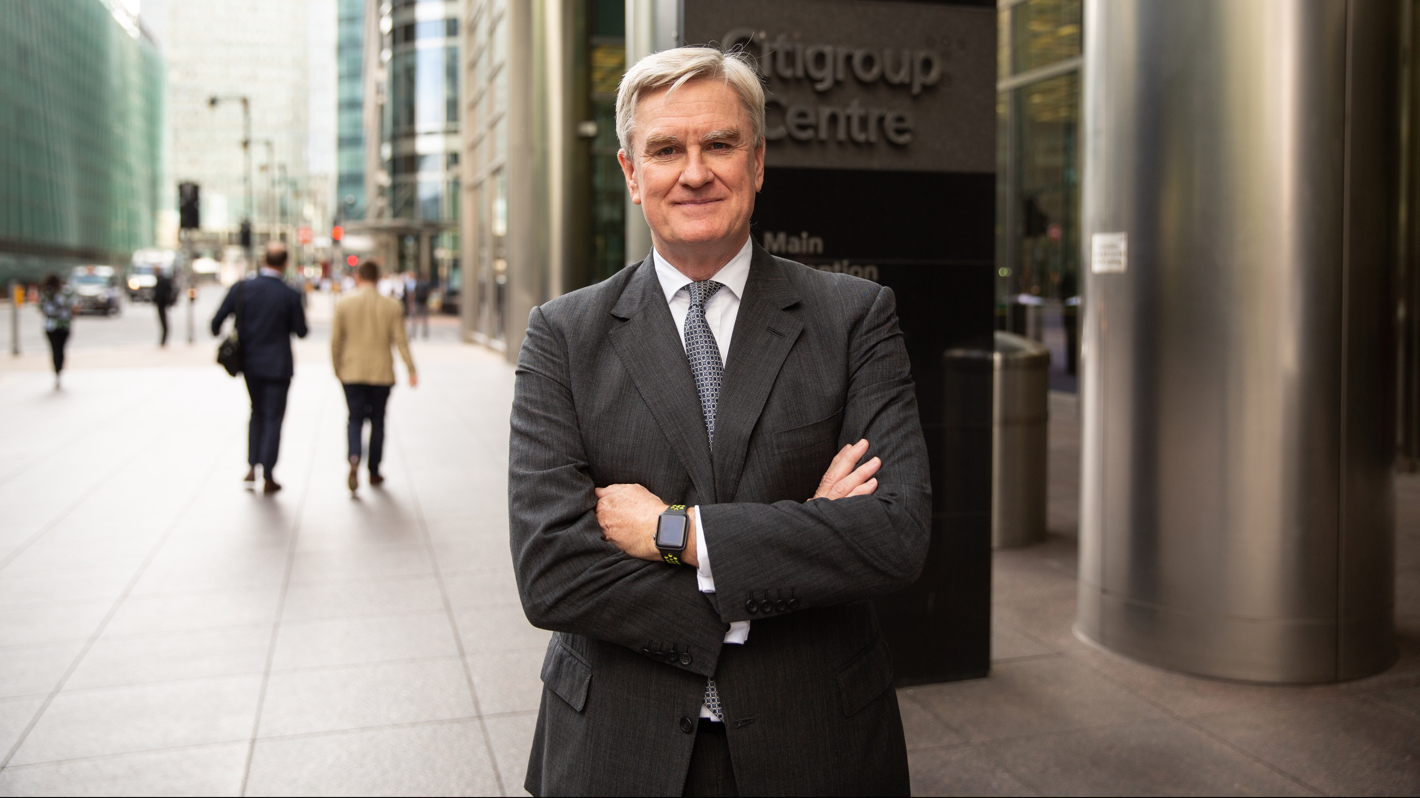 Д. Ливингстън, Citi: Има ползи от влизането в чакалнята на еврозоната ...