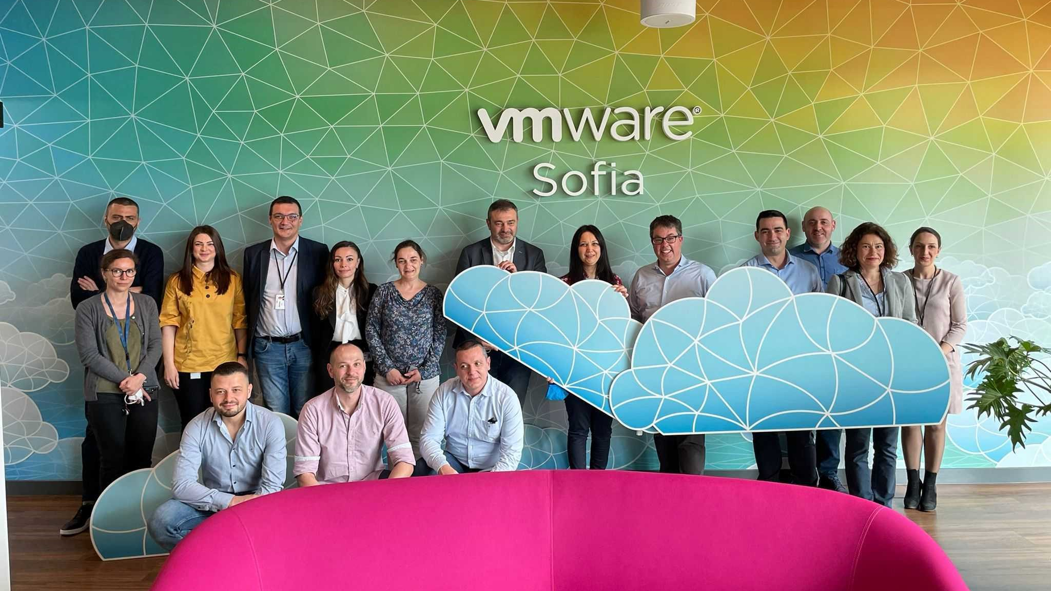 ИТ екипите в България: Worldwide Consulting Center - Center of ...