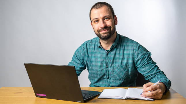 Даскал GPT: В България стартира първия безплатен AI инструмент за ...